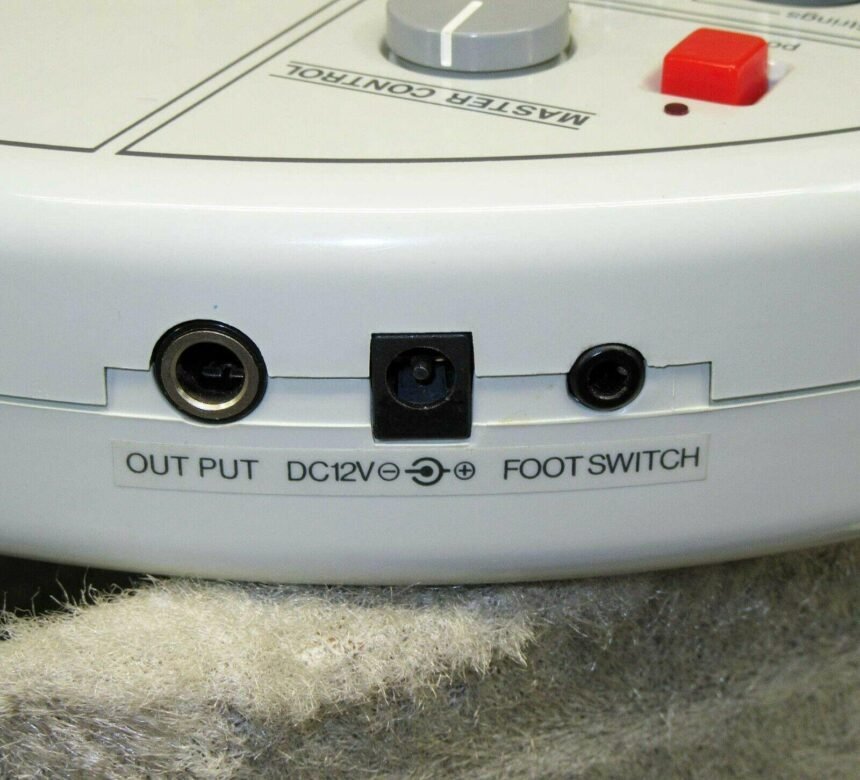 Suzuki Omnichord OM-84 System Two w/ Hard Case Power Supply Manual ...